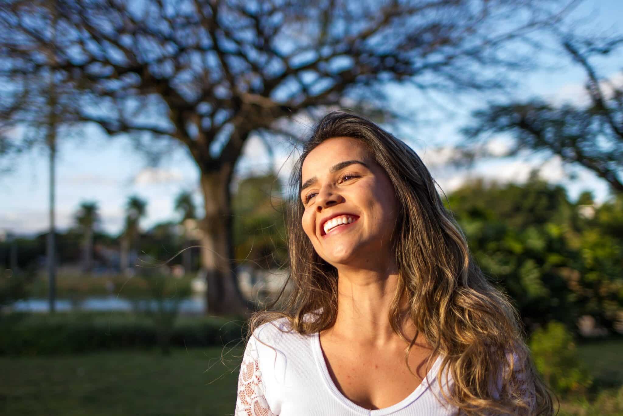 Is It Normal for Teeth to Move Slightly When Pushed? – Trident Dental